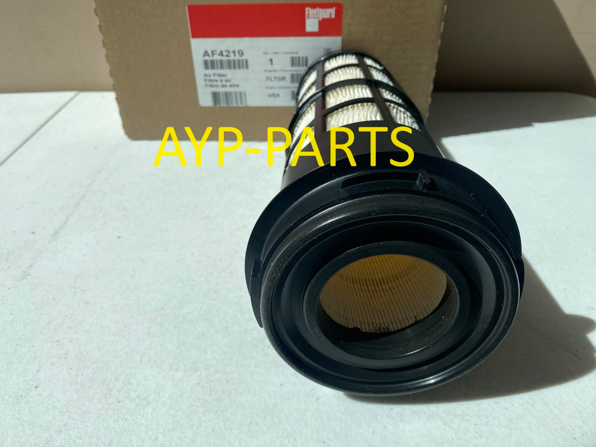 AF4219 (2 PACK) FLEETGUARD AIR FILTER PA5584 a661 – Auto/Truckparts